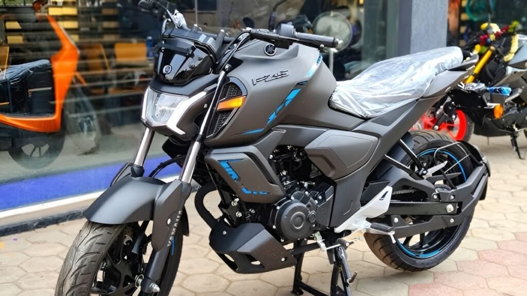 New Yamaha FZ-S Hybrid Debuts for 2025, Boasting 60 km/l Mileage ...